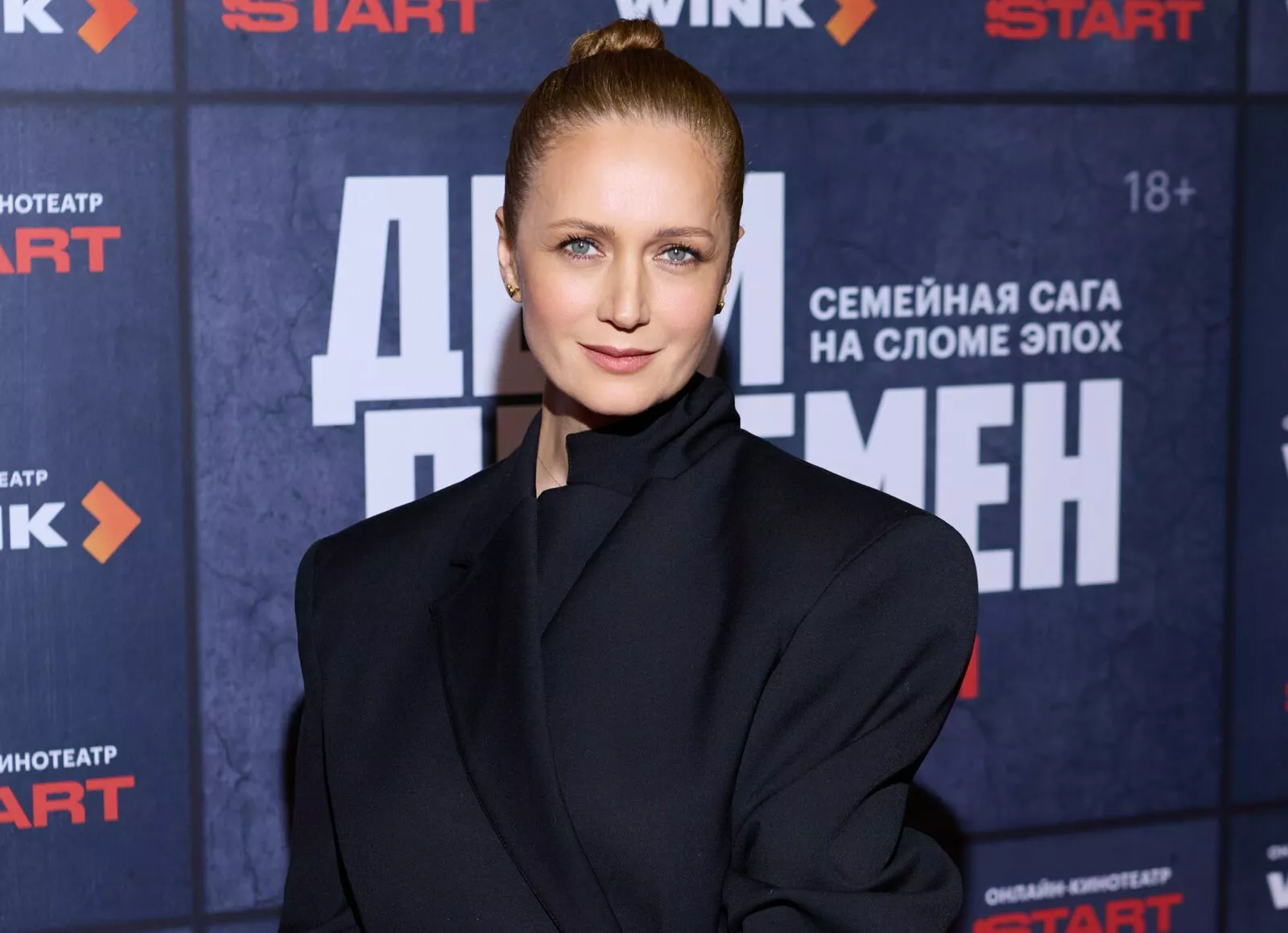 Виктория Исакова с мамой, Рузиль Минекаев и Сергей Гилев — с женами ...